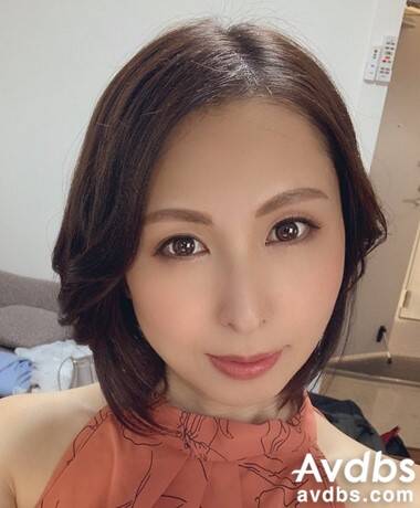 사타 마리코 / 미용사 출신 79년생 AV배우. 2020년 SOD 전속 데뷔. | AVDBS