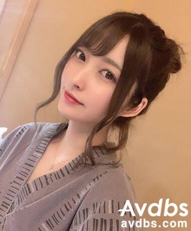 후지이 이요나 / 애니 오타쿠 히키코모리 슬림 미녀가 2020년 아이디어 포켓 신인으로! | AVDBS