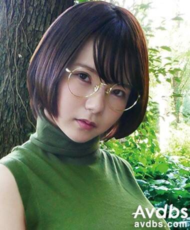 우이 넨네 / 2020년 데뷔 마른 거유계 신인(그라비아) | AVDBS