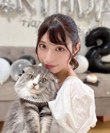 쿠스노키 에리사 / 그라비아 아이돌 겸 탤런트... 그리고 예비 AV배우? | AVDBS